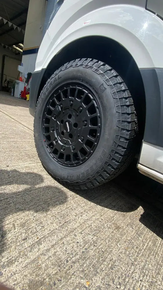 Supermetal Rig 18 inch Matt Black 5x160 – Loodys